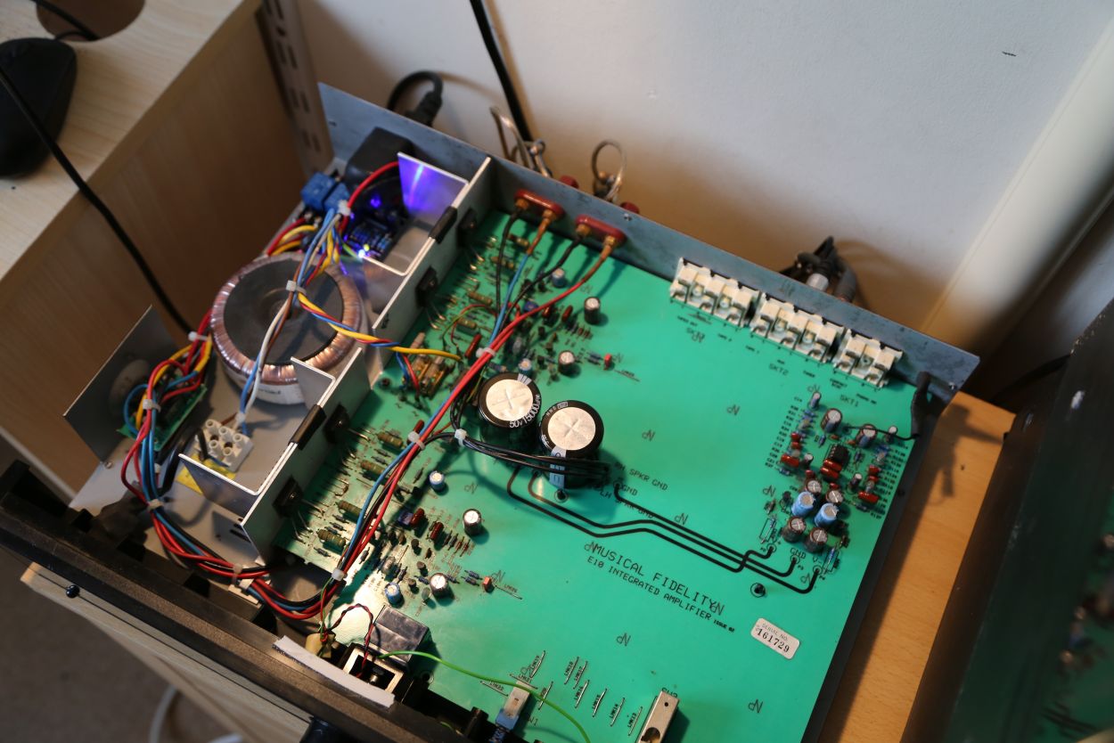Musical Fidelity Elektra E10 - wzmacniacze mocy i zintegrowane - stereo ...